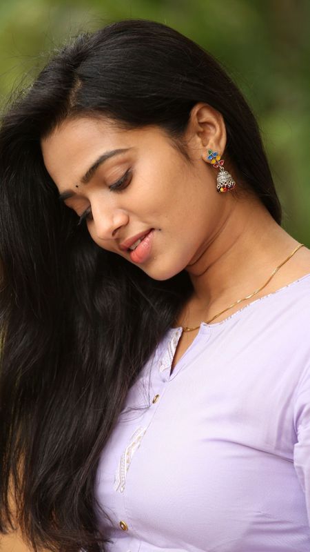 Nirosha Tamil Actress