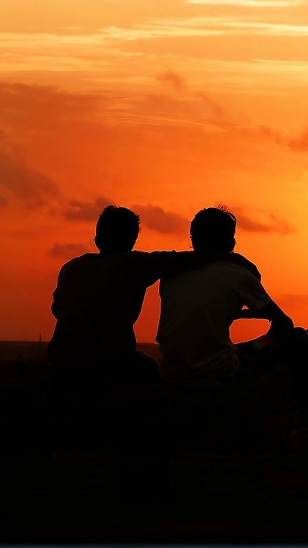 2 Best Friends Silhouette