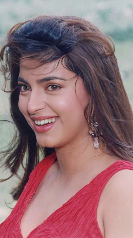 Juhi Chawla Wallpapers
