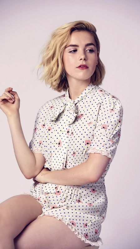 Kiernan Shipka Cute